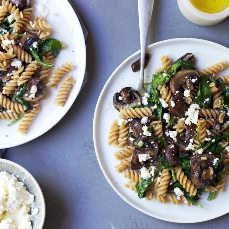 Kremet pasta med sopp- Helios